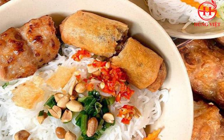 Bún nem nướng chả giò - hương vị Nam Bộ siêu hút khách